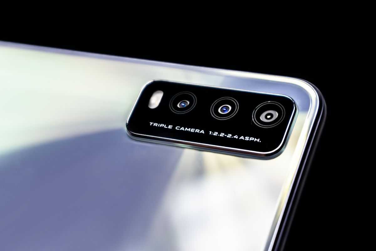 Nechcete dať za smartfón veľa peňazí? Tu je riešenie - ITYA